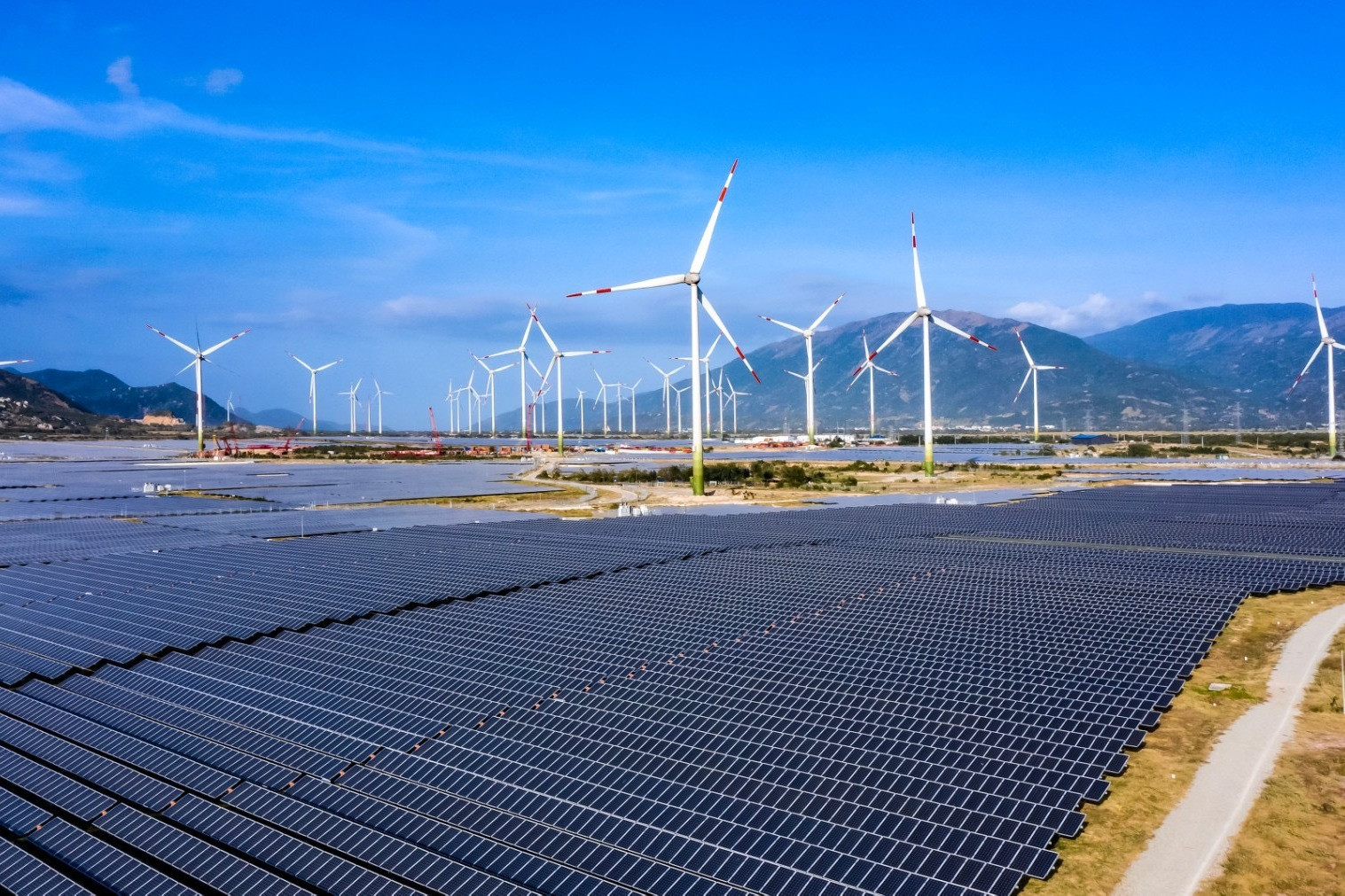 MOIT: electricity prices to be set by March 31 | NetZero.VN - Net Zero ...