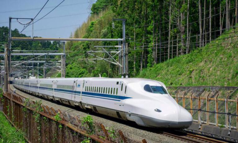 Nearly $152 bln needed for rail projects by 2030 | NetZero.VN - Net ...